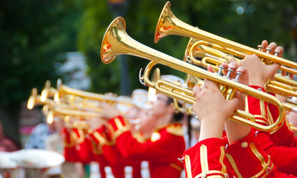 Vertical Raise | 6 Fun Fundraising Ideas for School Marching Bands ...