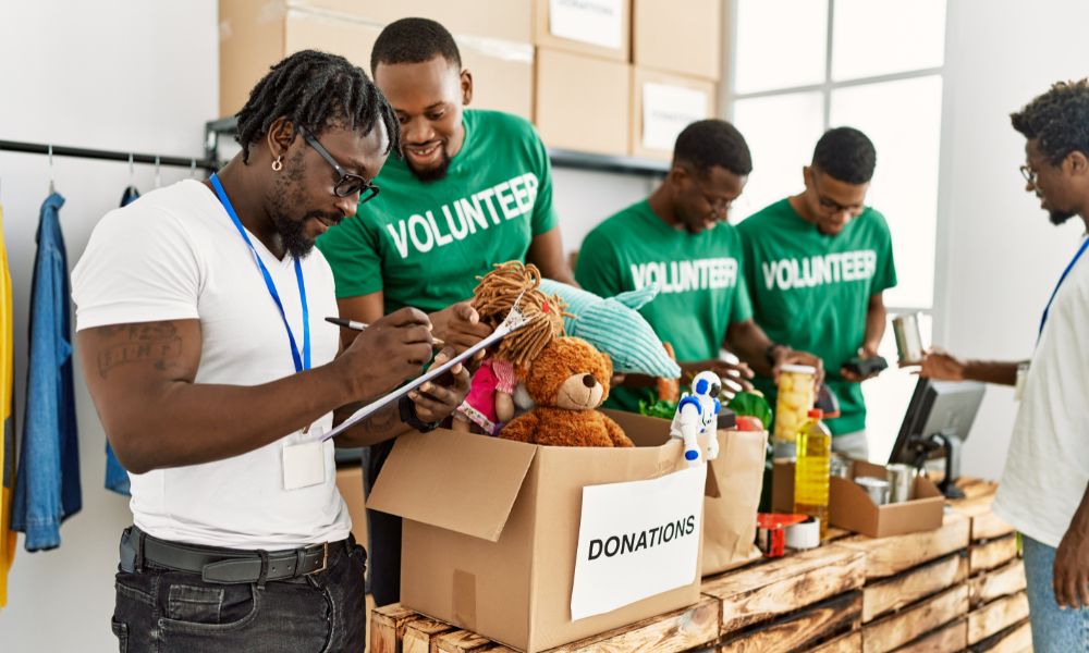 3 Team-Building Activities for Football Teams - Vertical Raise